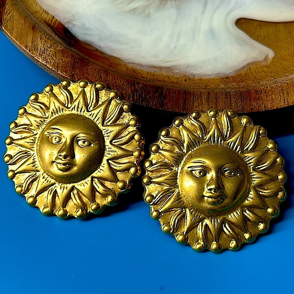 Vintage | Jewelry | Vtg Sunburst Face Earrings | Poshmark
